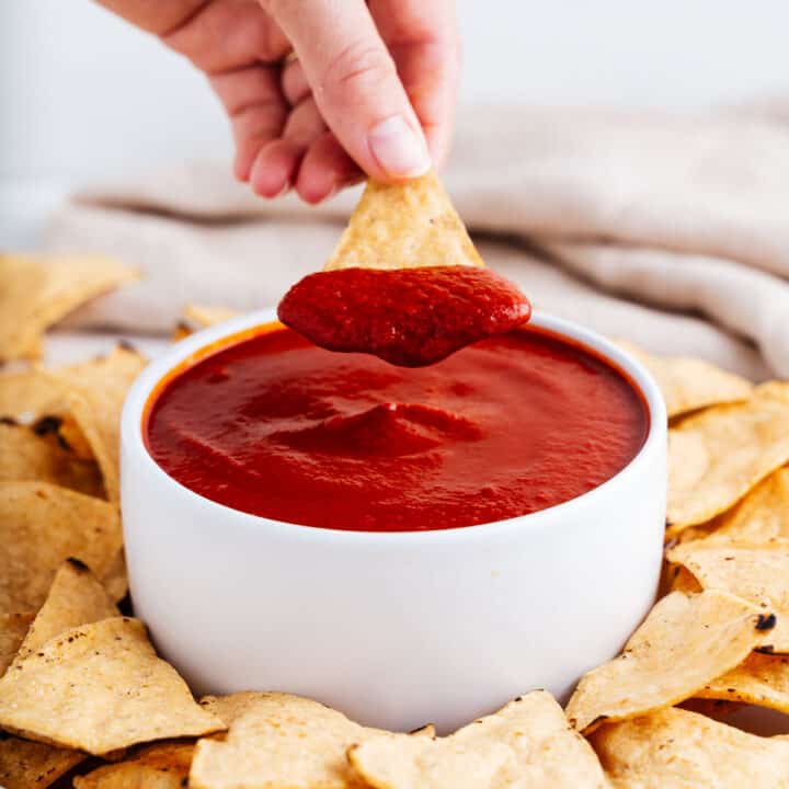 Guajillo Pepper Guide (Heat, Flavor, Uses)