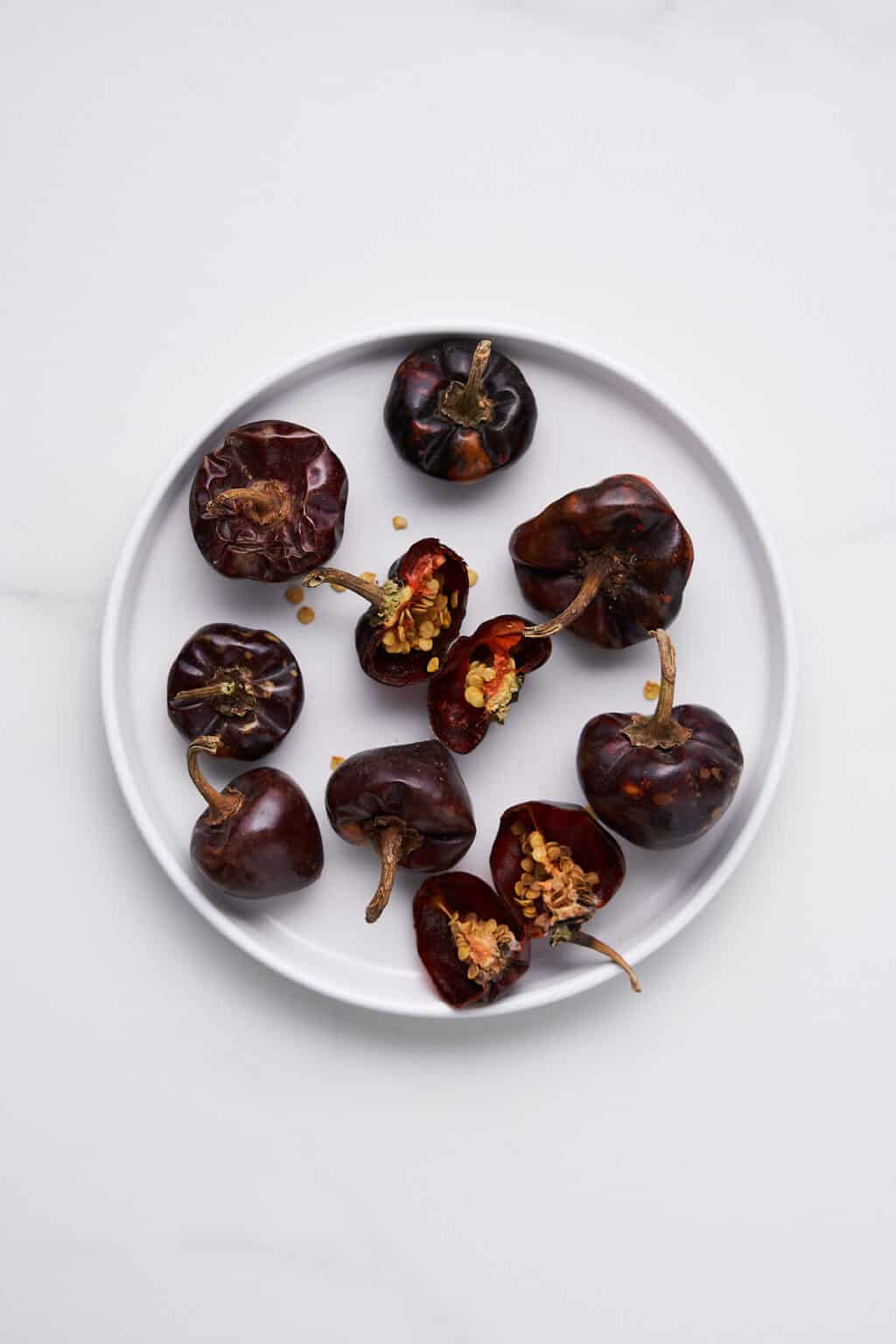 Cascabel Chile Guide (Heat, Flavor, Uses)