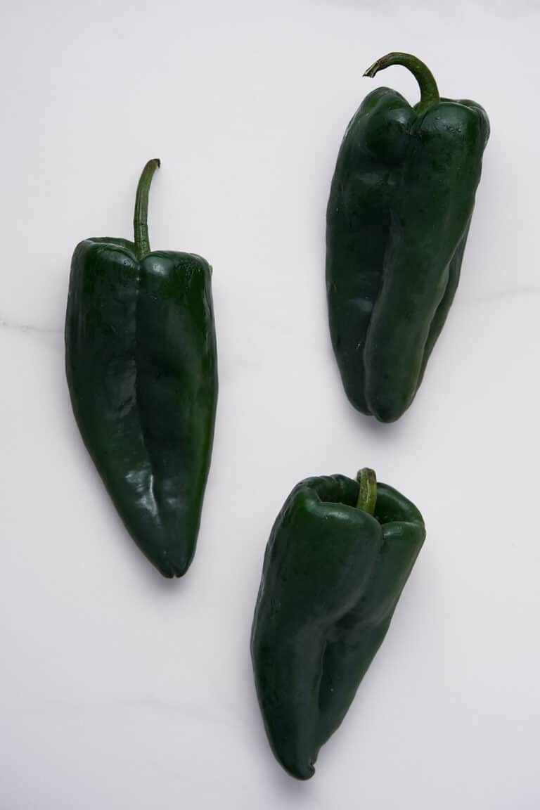 Poblano Pepper Guide (Heat, Flavor, Uses)