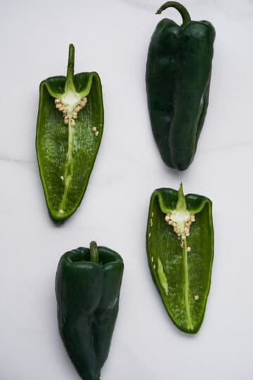 Poblano Pepper Guide (Heat, Flavor, Uses)