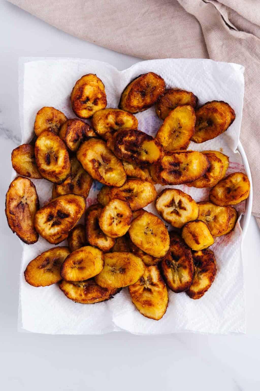 Plátanos Fritos (Sweet Fried Plantains)