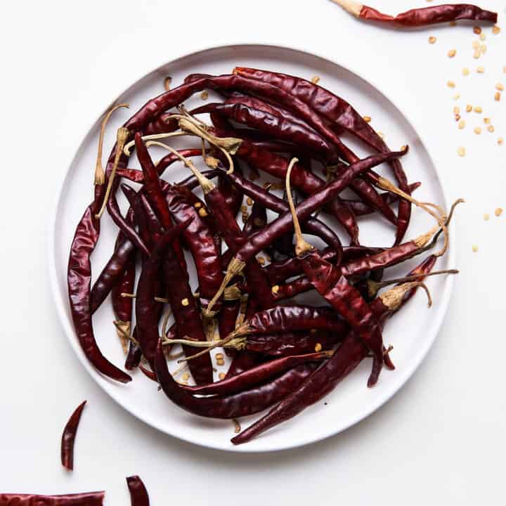 Cascabel Chile Guide (Heat, Flavor, Uses)