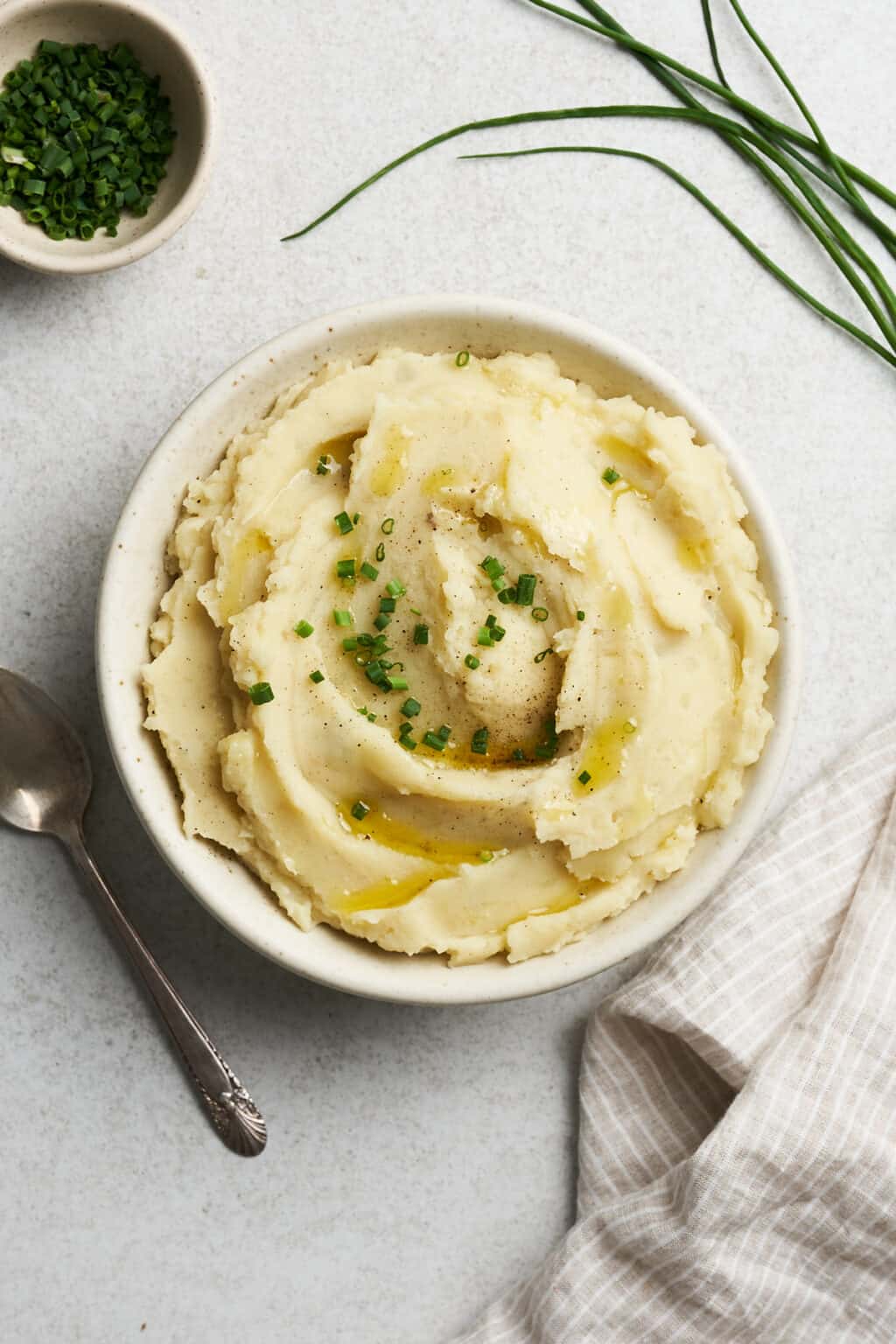 5-Ingredient Vegan Mashed Potatoes